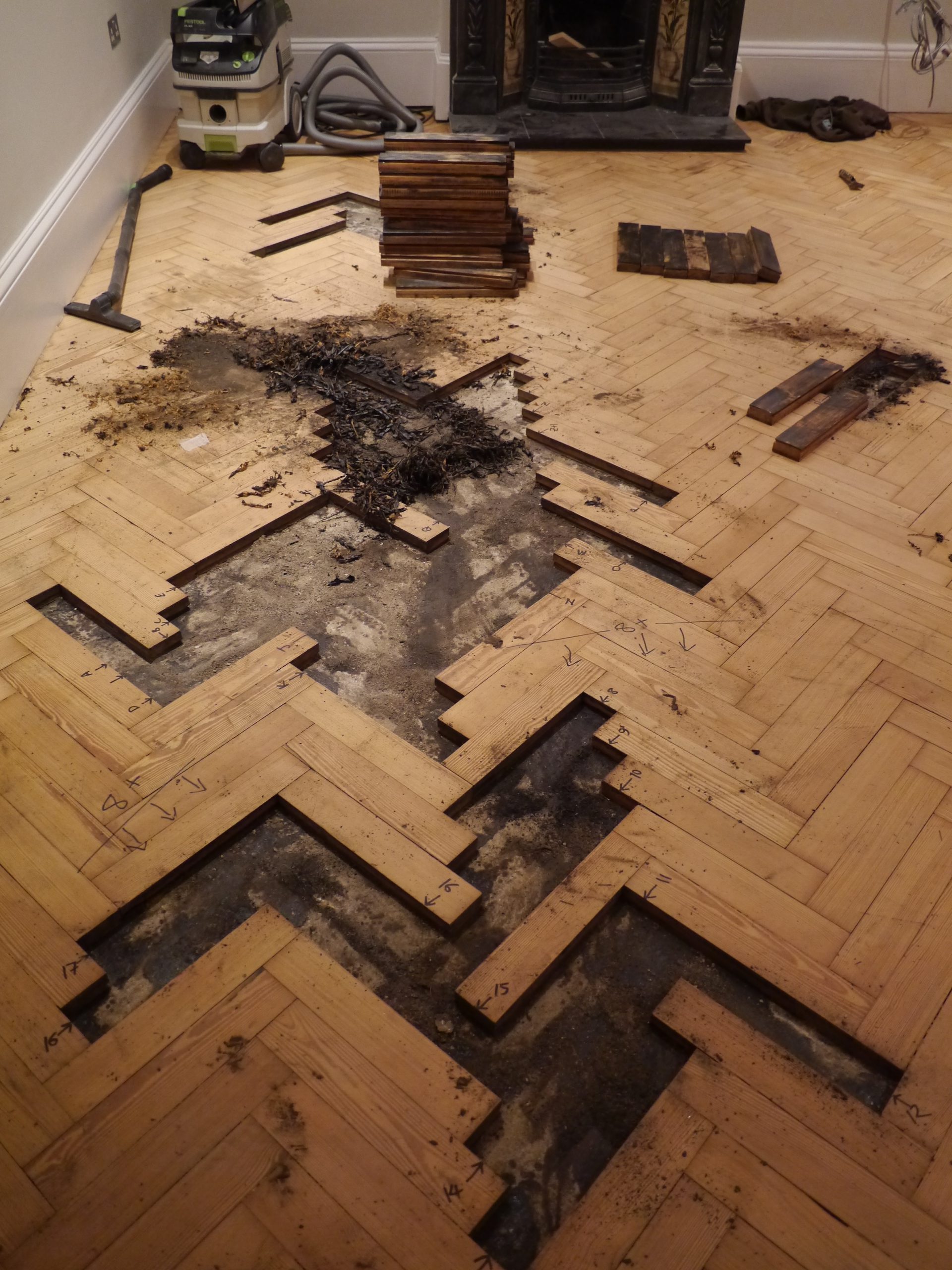 This is how we sand floors - NEWELL FLOOR SANDING & WOOD RESTORATION